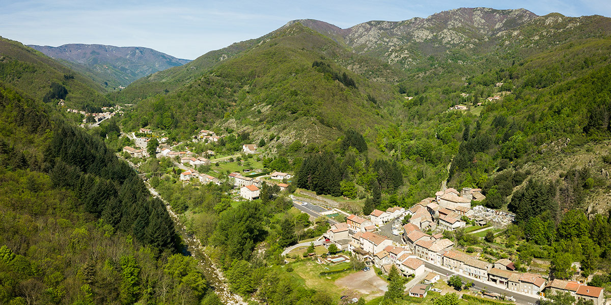 Tourist Office: Sources & Volcans, Land of Wonders